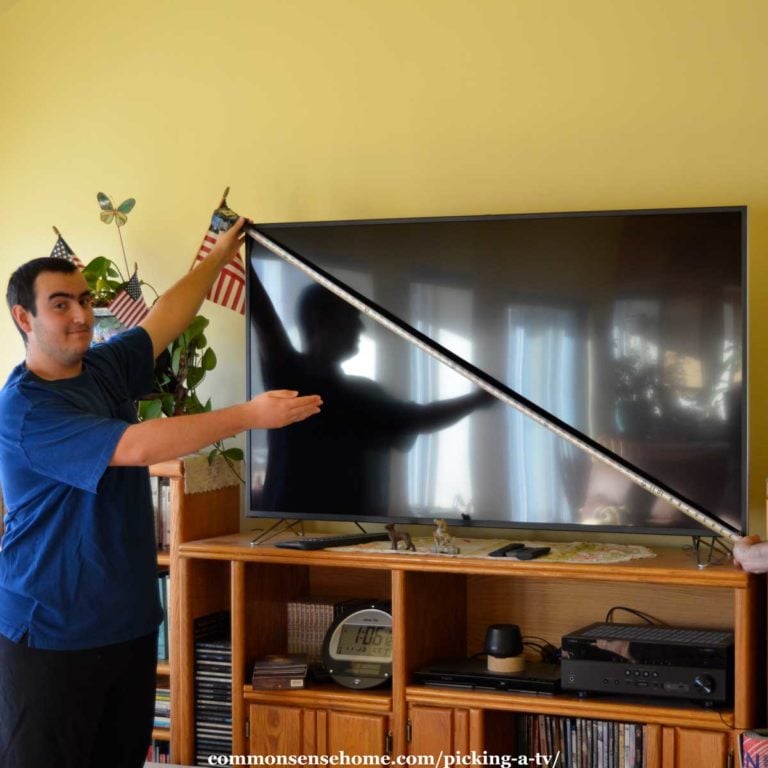 What is Solar Clipping? (Pros and Cons for Your PV System)