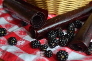 Blackberry Fruit Leather (Easy Homemade Fruit Roll)